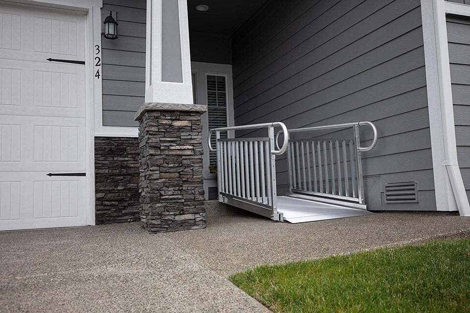 EZ-ACCESS Gateway 3G Portable Solid Ramp w/ Vertical Picket Handrails